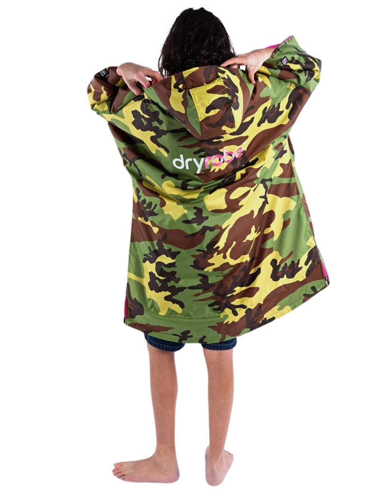 Dryrobe Kids Advance Short Sleeve Robe 5-9 yrs - Camo Pink | Simply ...
